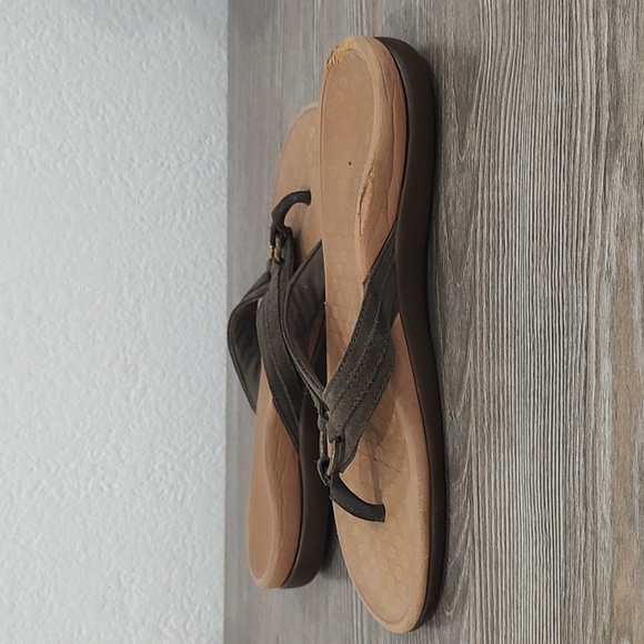 Vionic | Shoes | Lot 2 Pair Vionic Tide Aloe Flip Flops Sandals Blue ...